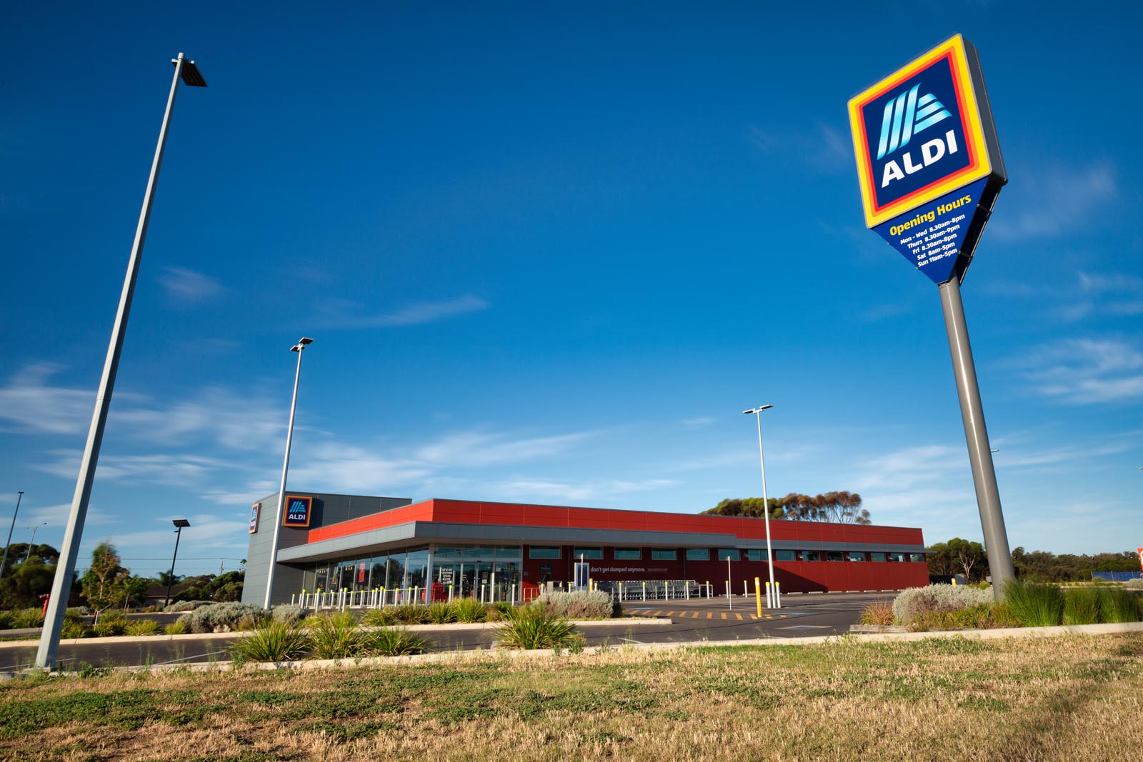 ALDI Adelaide Airport – iPoles
